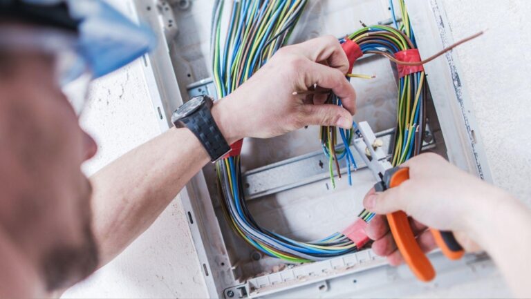 Key Considerations When Selecting Electrical Wiring - Revolvertech
